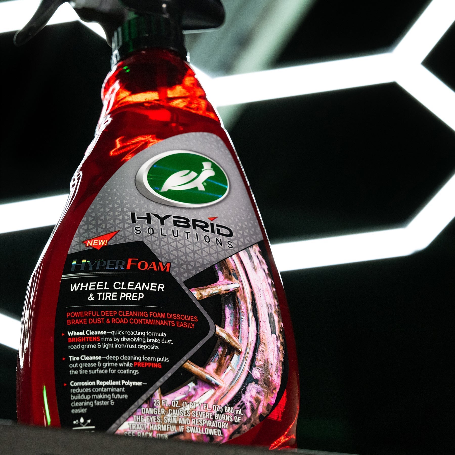 Turtle Wax Hybrid Solutions Hyper Foam Wheel Cleaner & Tyre Prep 680ml